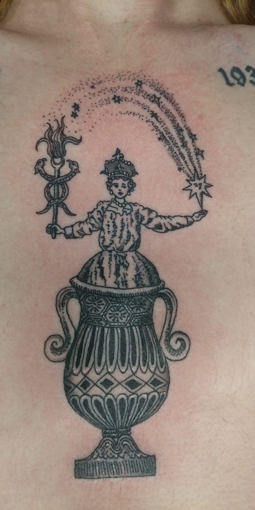 HIDDEN MOON TATTOO | Vivian Tattoo